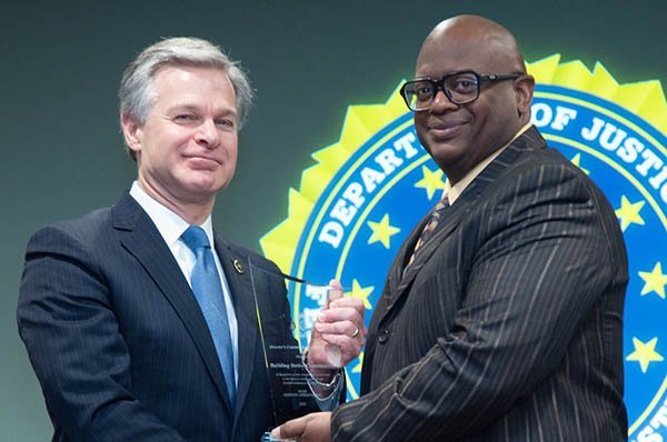 Columbia campus security chief wins FBI award | Lenoir-Rhyne University